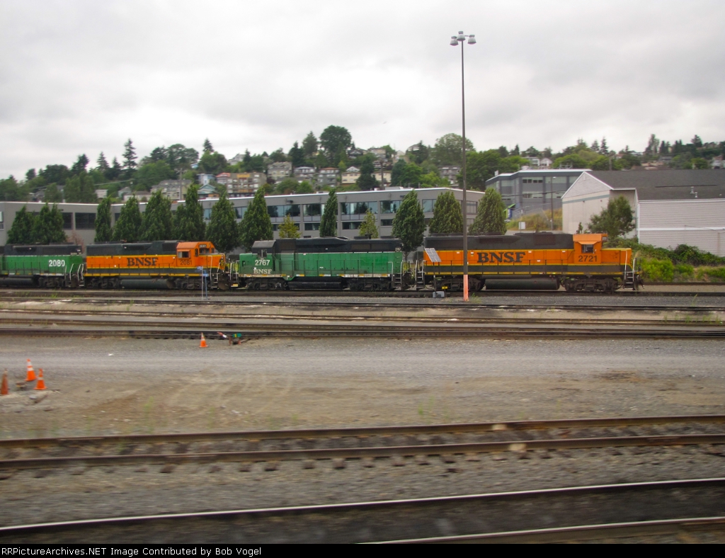 BNSF 2721, 2767, 2081
